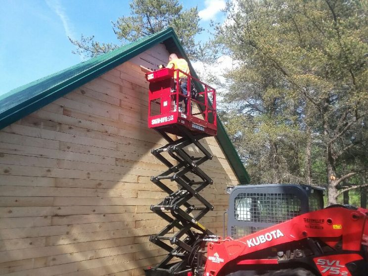 A Skid Lift for Post Frame Building at Heights - Hansen Buildings